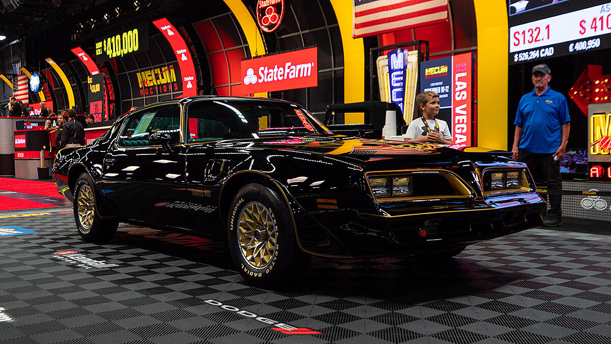Mecum hammers world’s most expensive “Bandit” Trans Am – Jim Donnelly ...